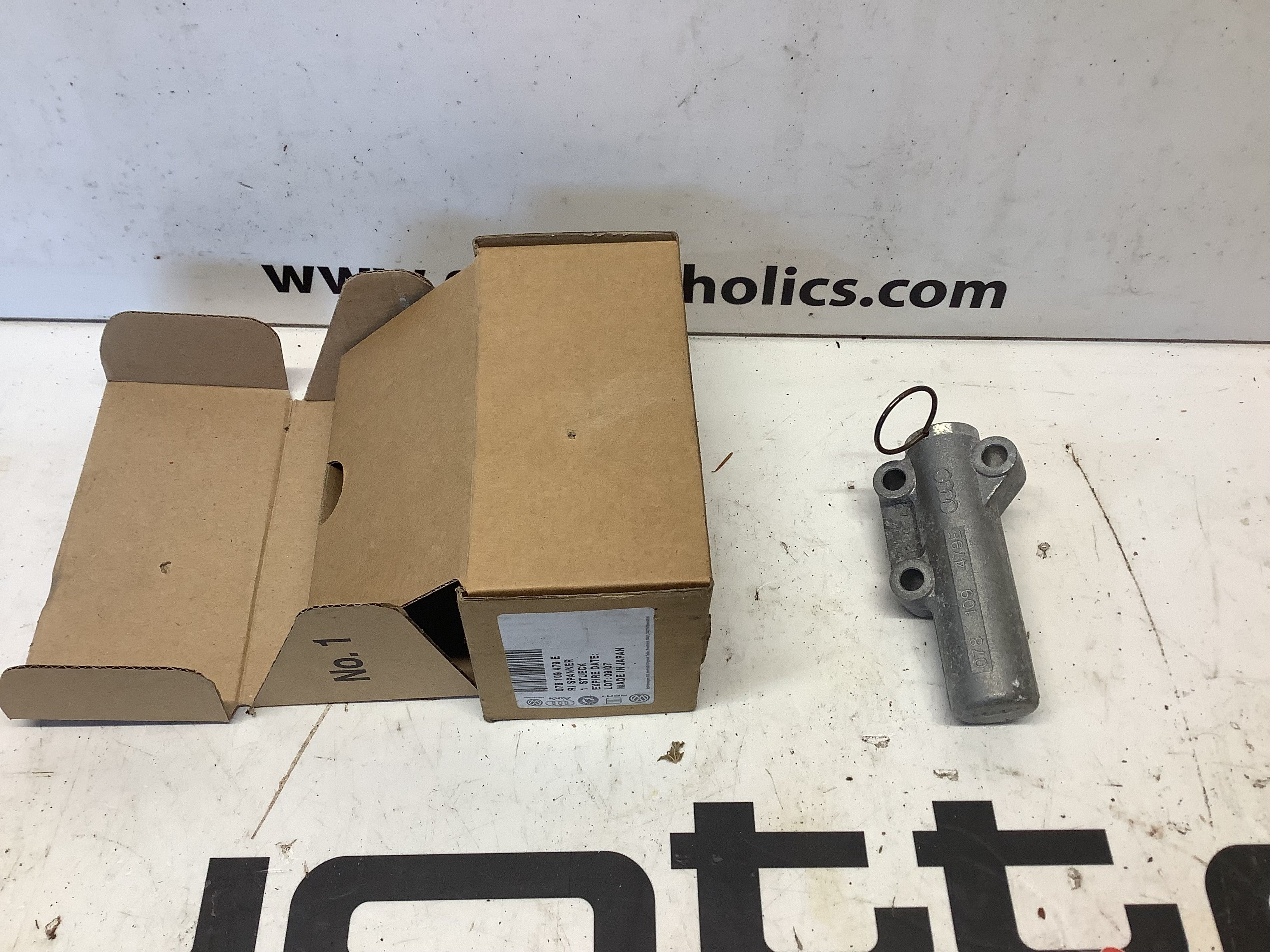 Timing Belt Tensioner 078109479E NOS – Quattroholics