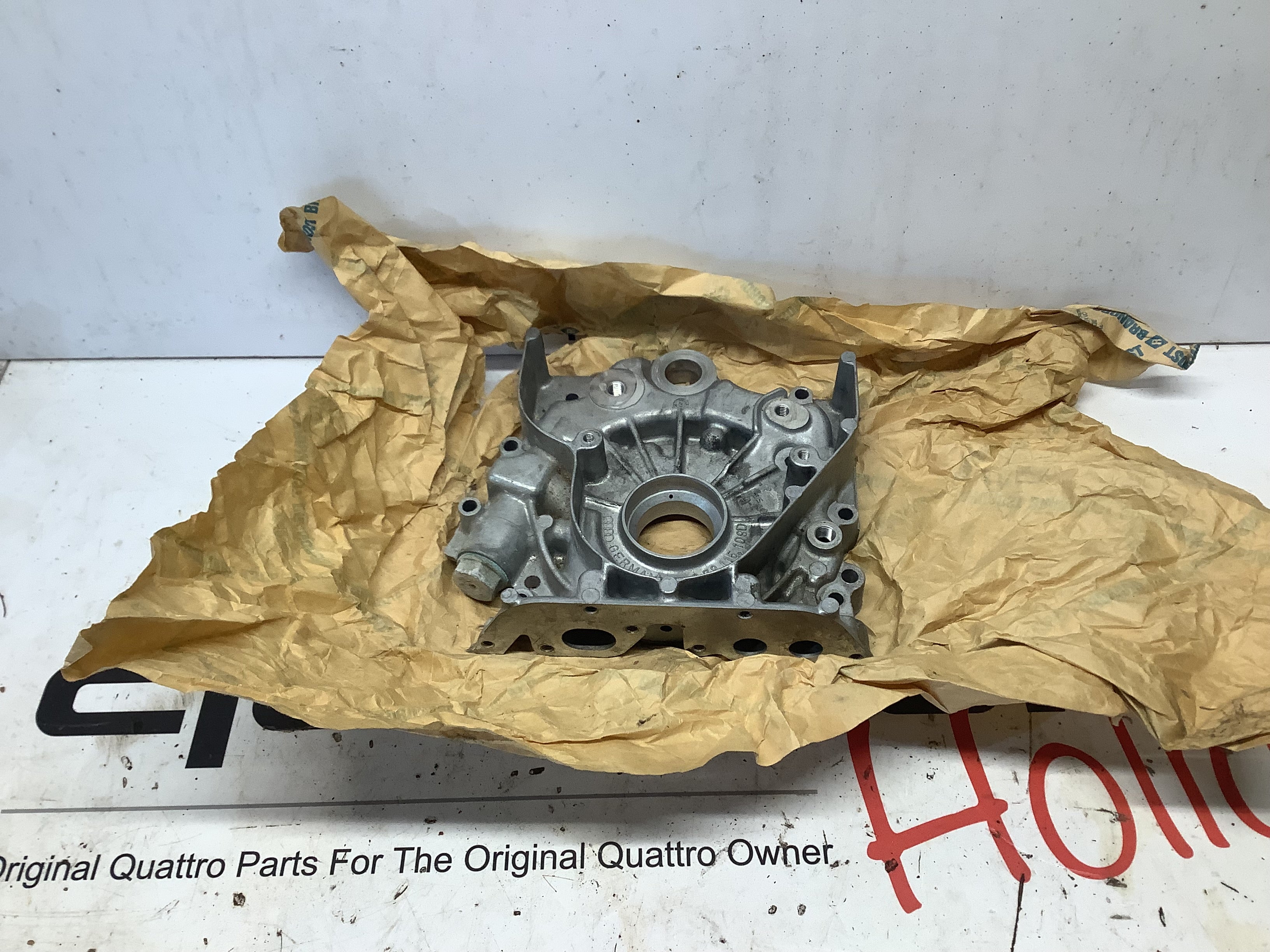 Oil Pump 078115109D NOS – Quattroholics