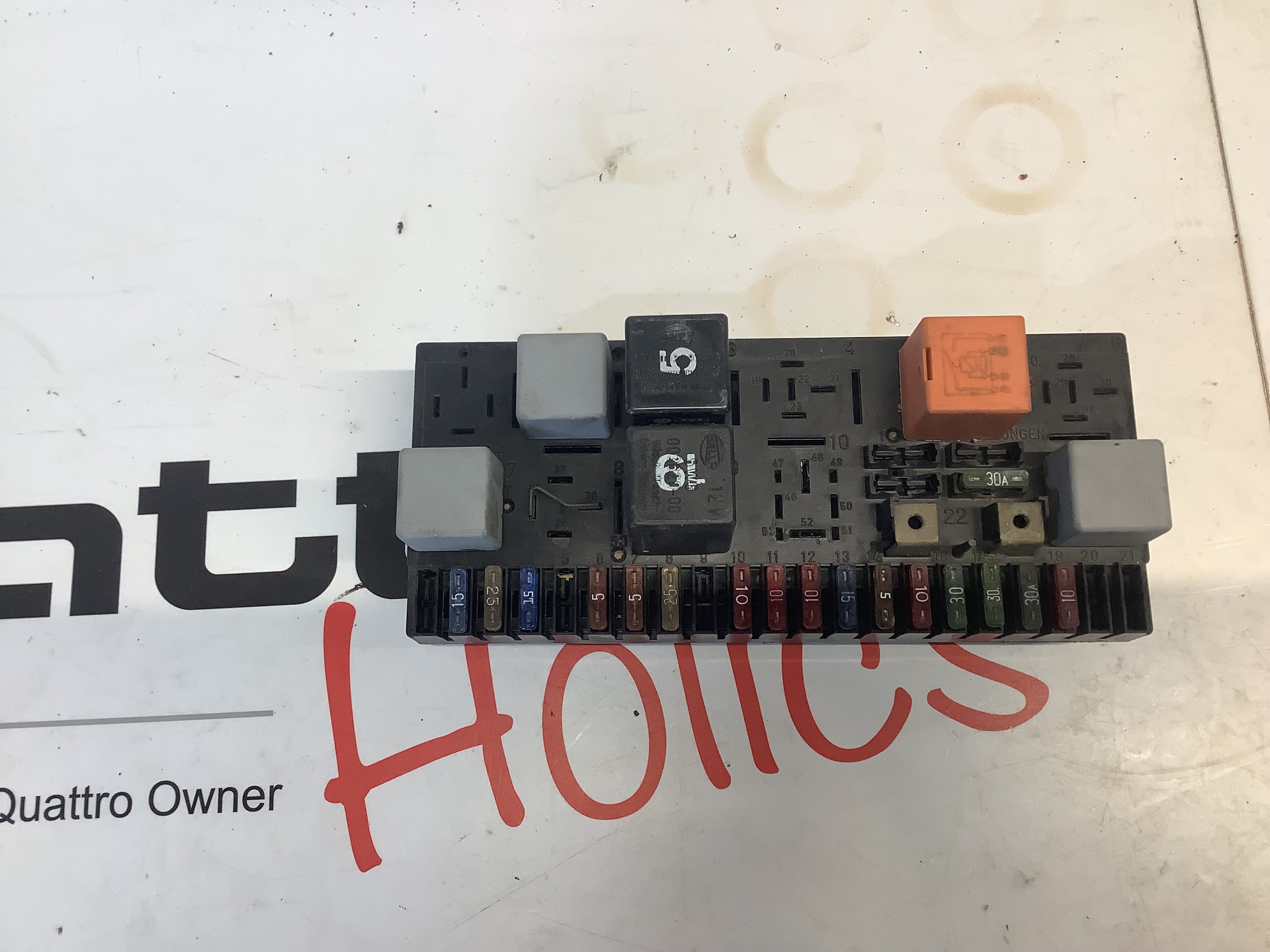 Fuse Block 443941822 B2 B3 B4 – Quattroholics