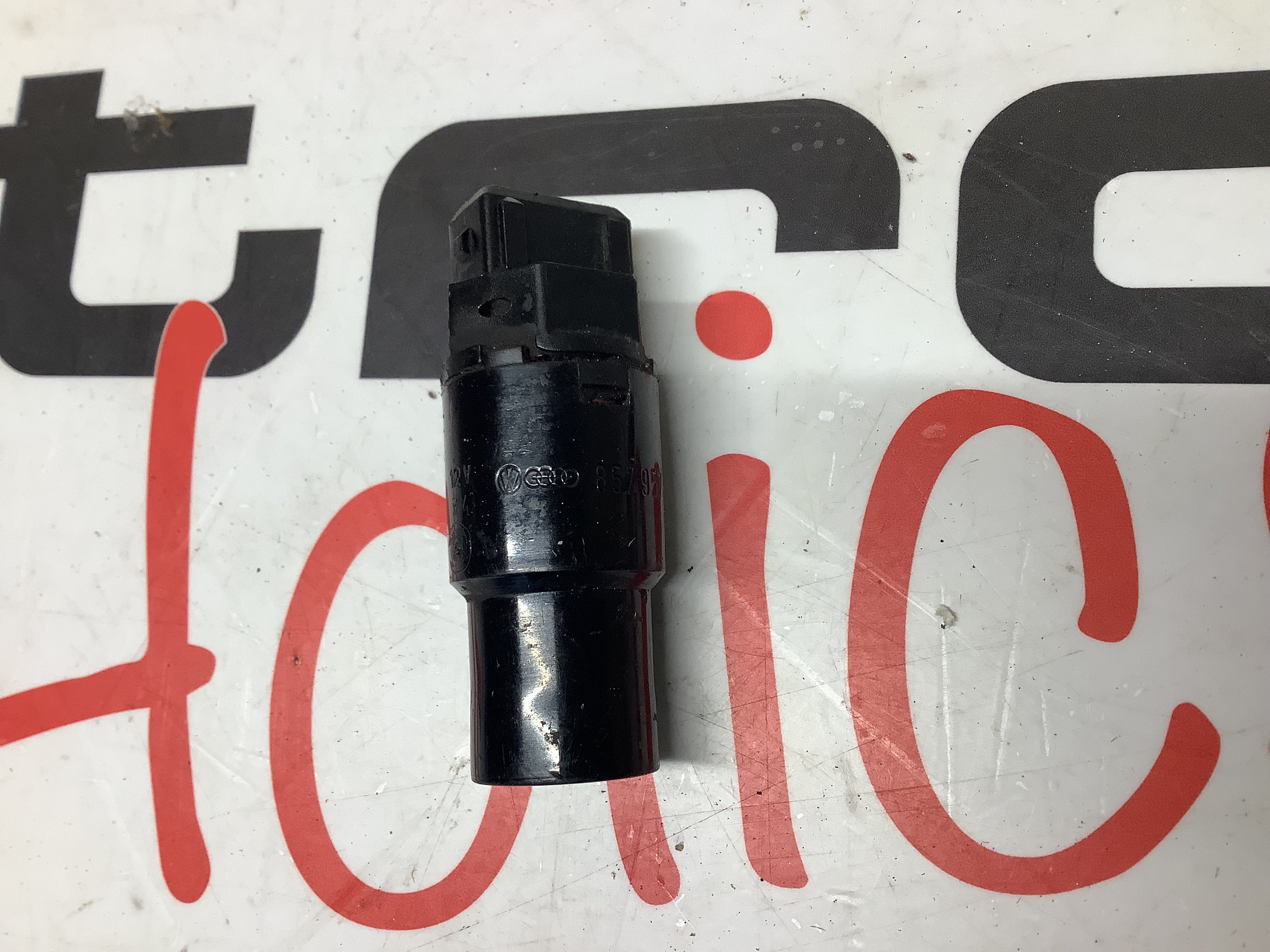 Vehicle Speed Sensor 857957827 – Quattroholics