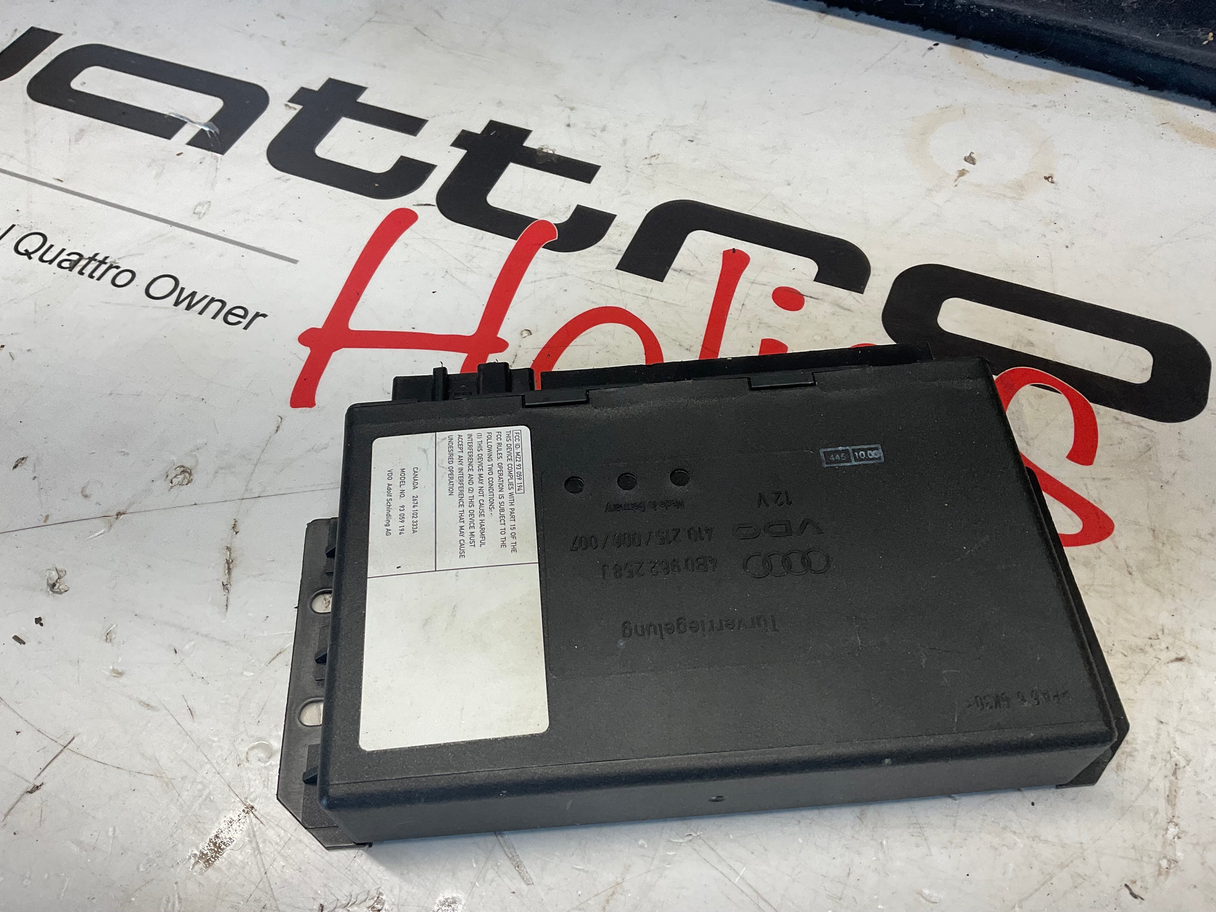 Central Locking Control Module 4B0962258J – Quattroholics