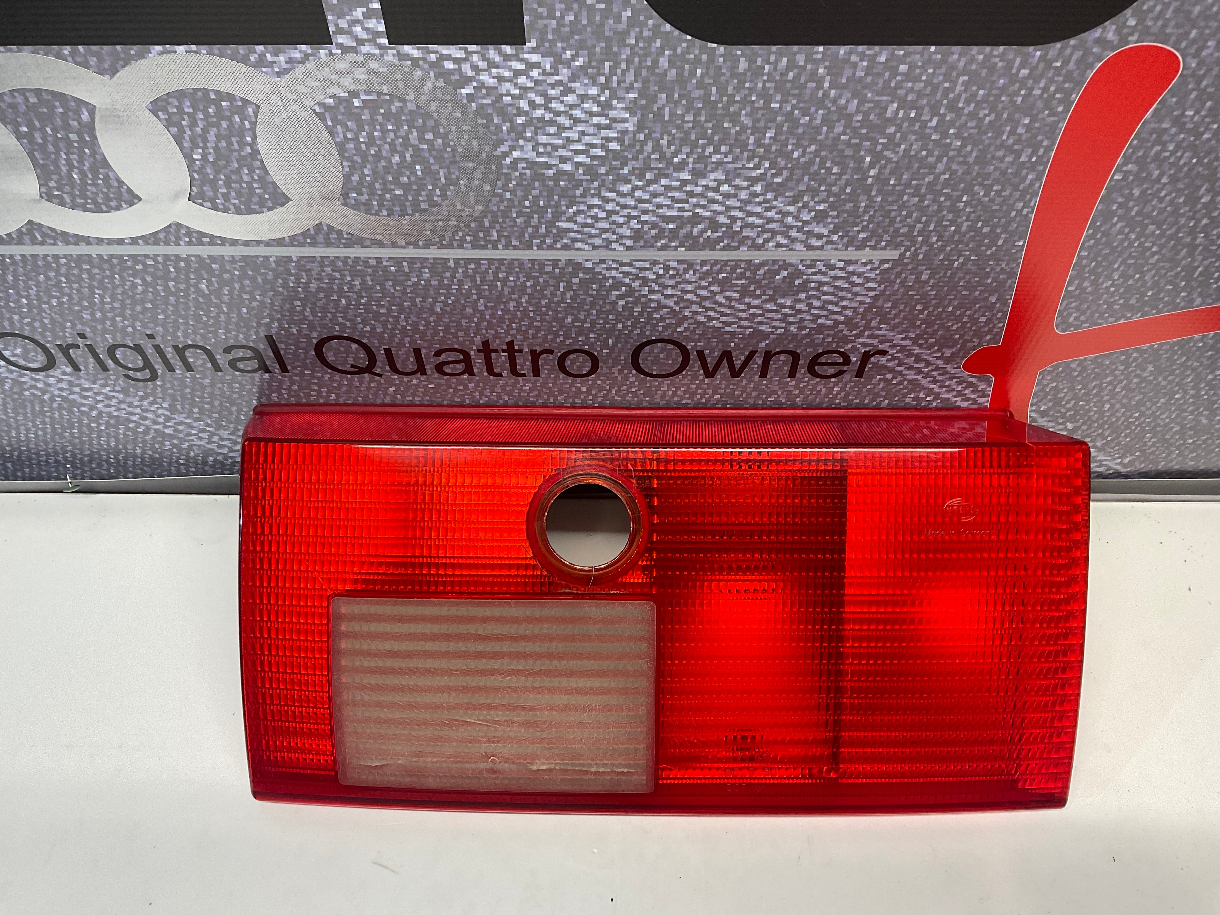 Tail Light Center Panel Passenger 4A0945094 – Quattroholics