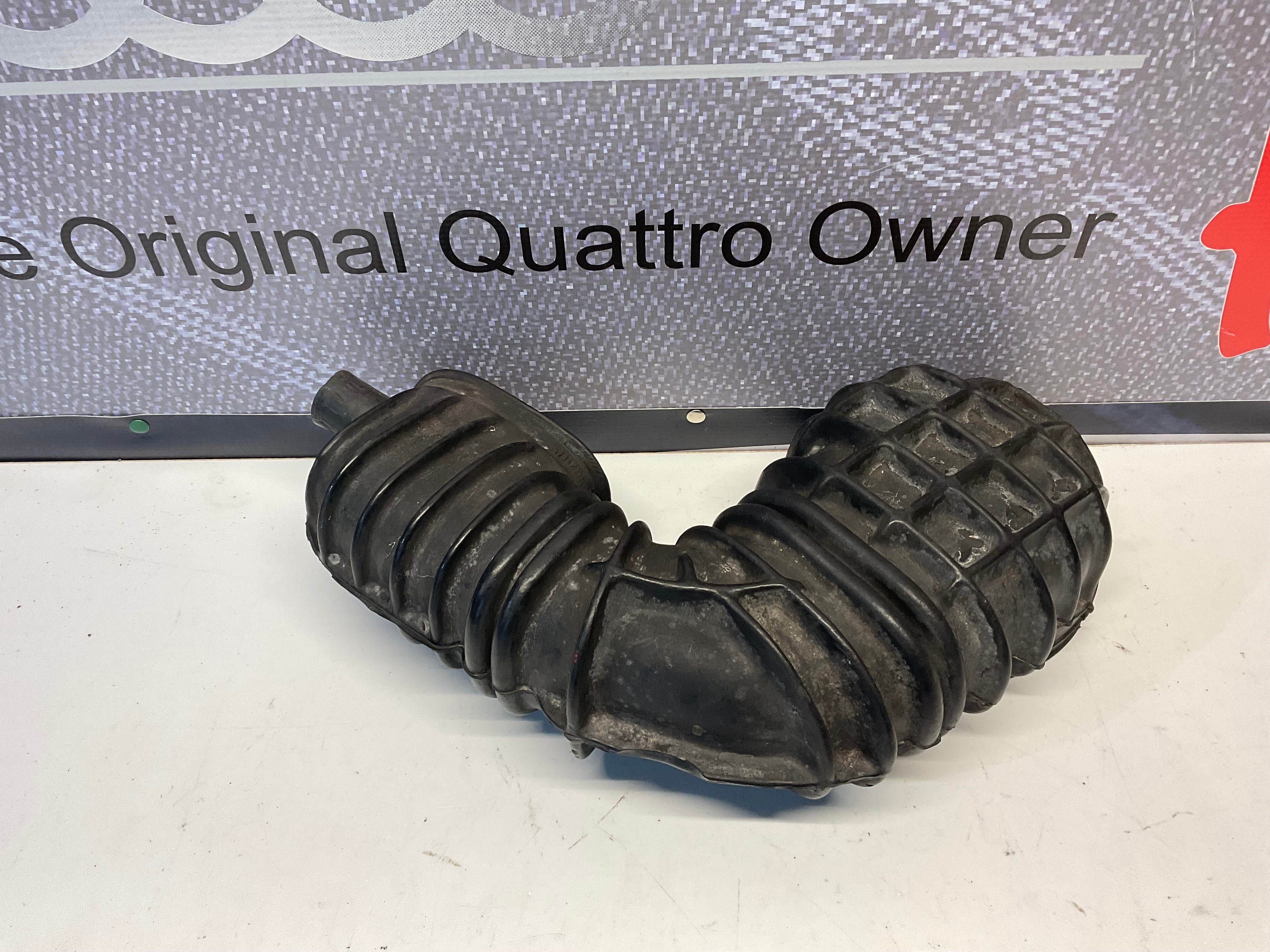 Fuel Distributor Air Intake Boot 035133357AD – Quattroholics