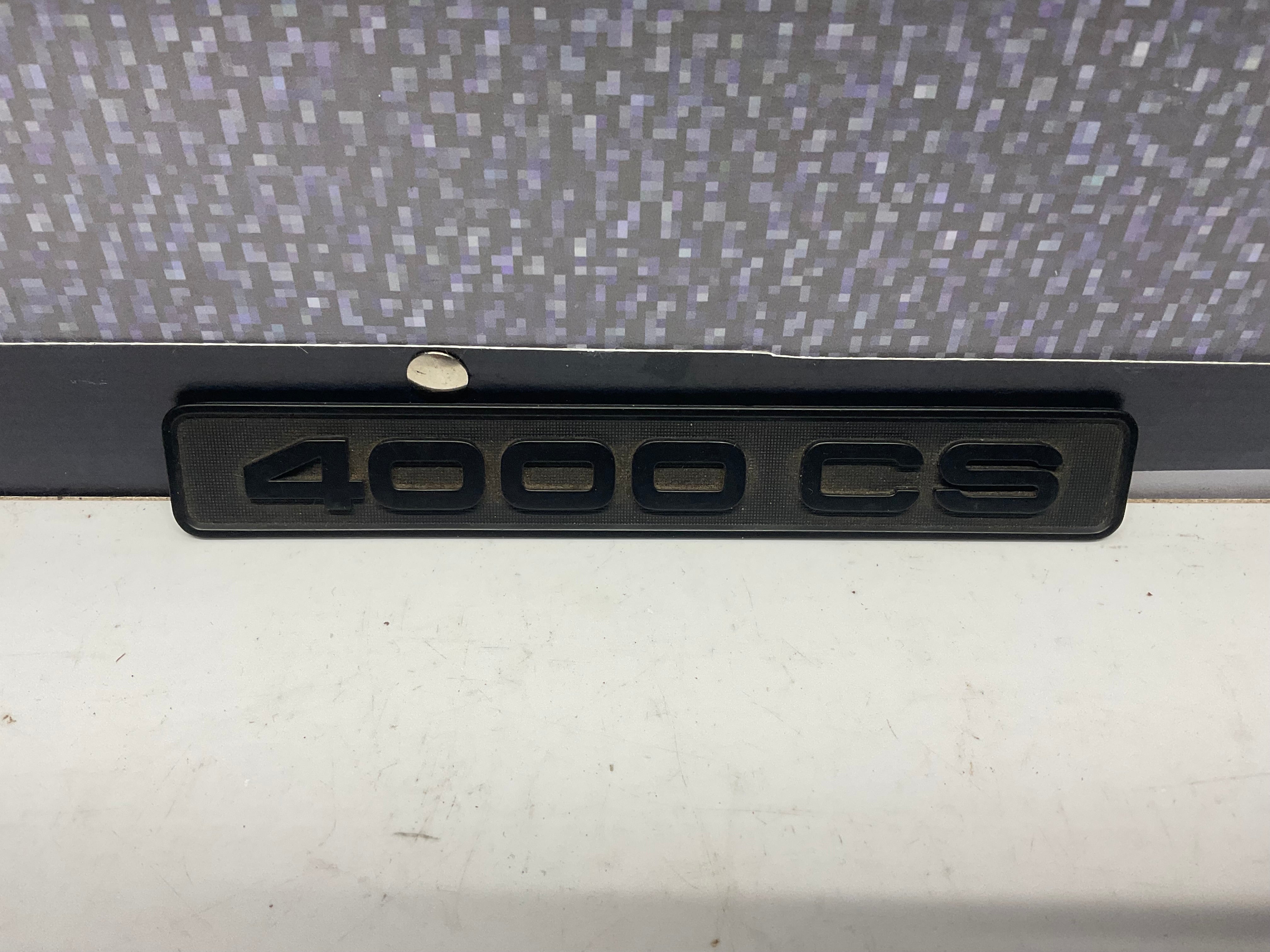 Interior Dash Badge 4000 CS B2 – Quattroholics